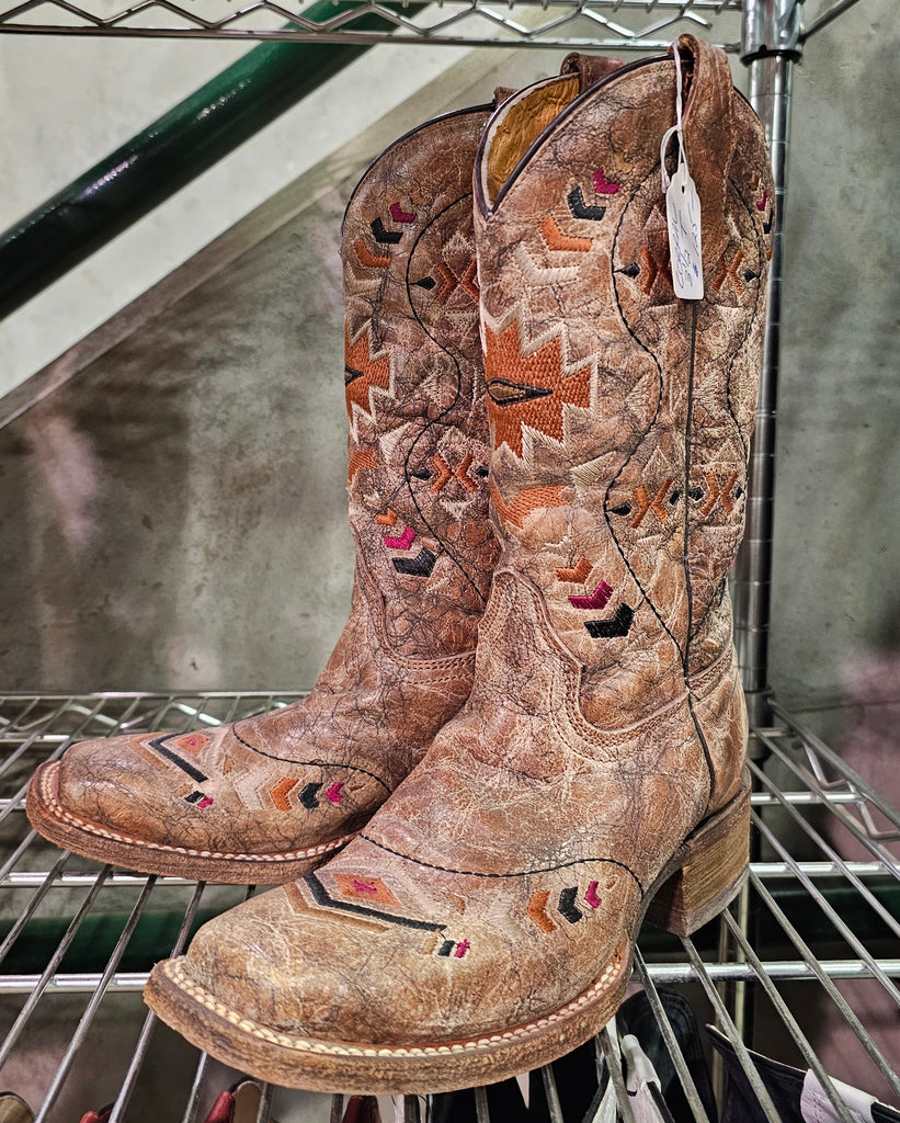 R Corral 3 1/2 T Boots – Rock & Rail Western Wear